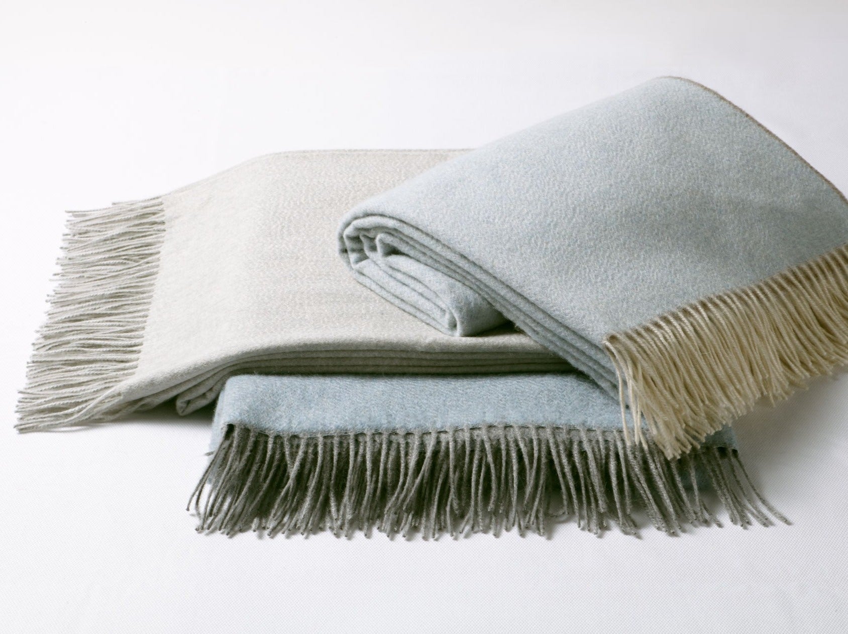 FRINGED CASHMERE THROWS – Dea Palm Beach